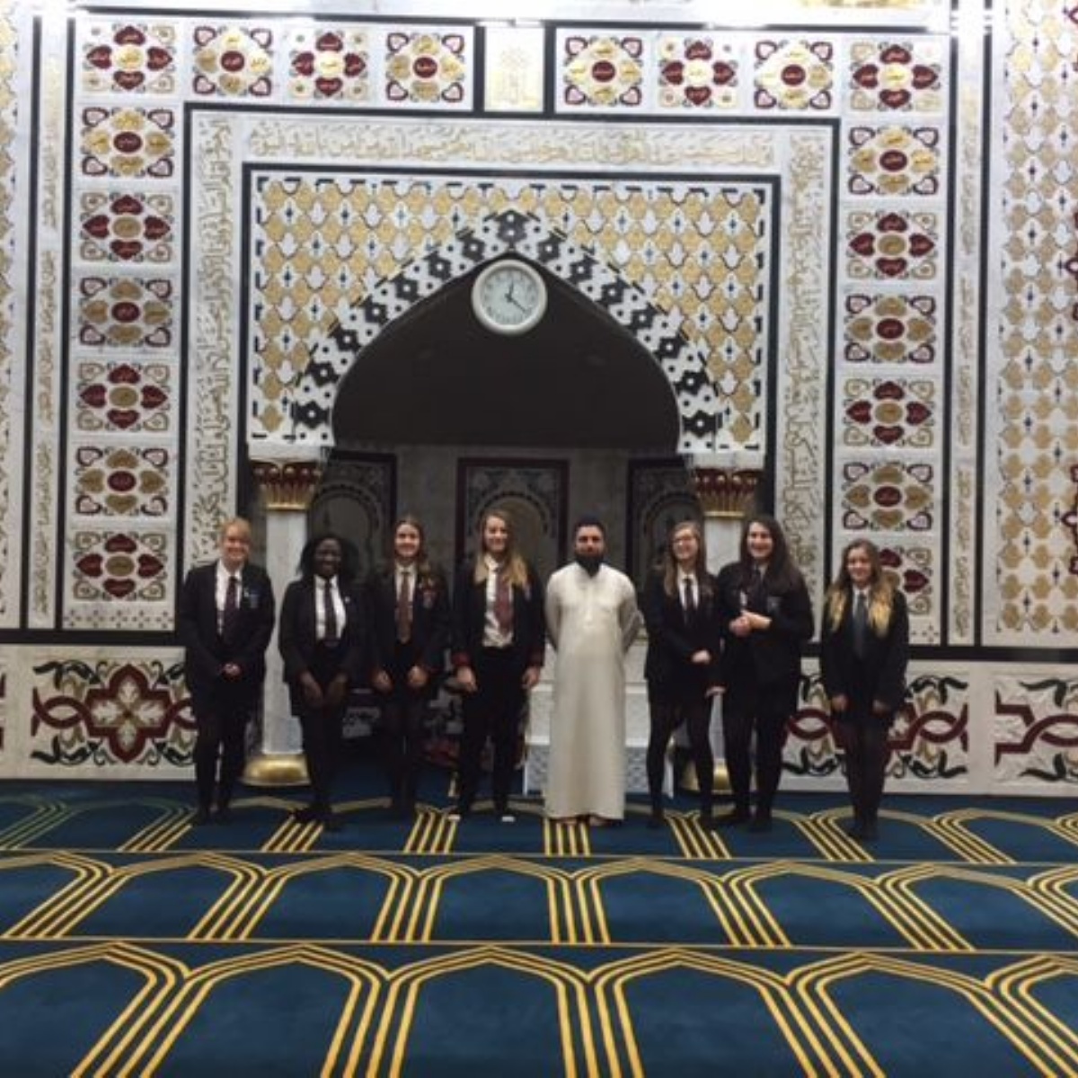 The Priory City of Lincoln Academy - GCSE RE Group visit to Mosque in ...